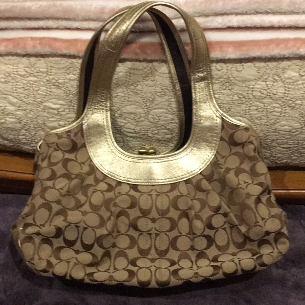 Authentic Coach Bag. - Gem